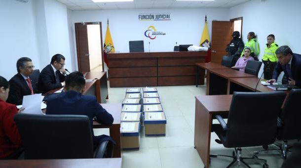María Sol Larrea vinculó a Ramiro González en un delito | Ecuador Chronicle